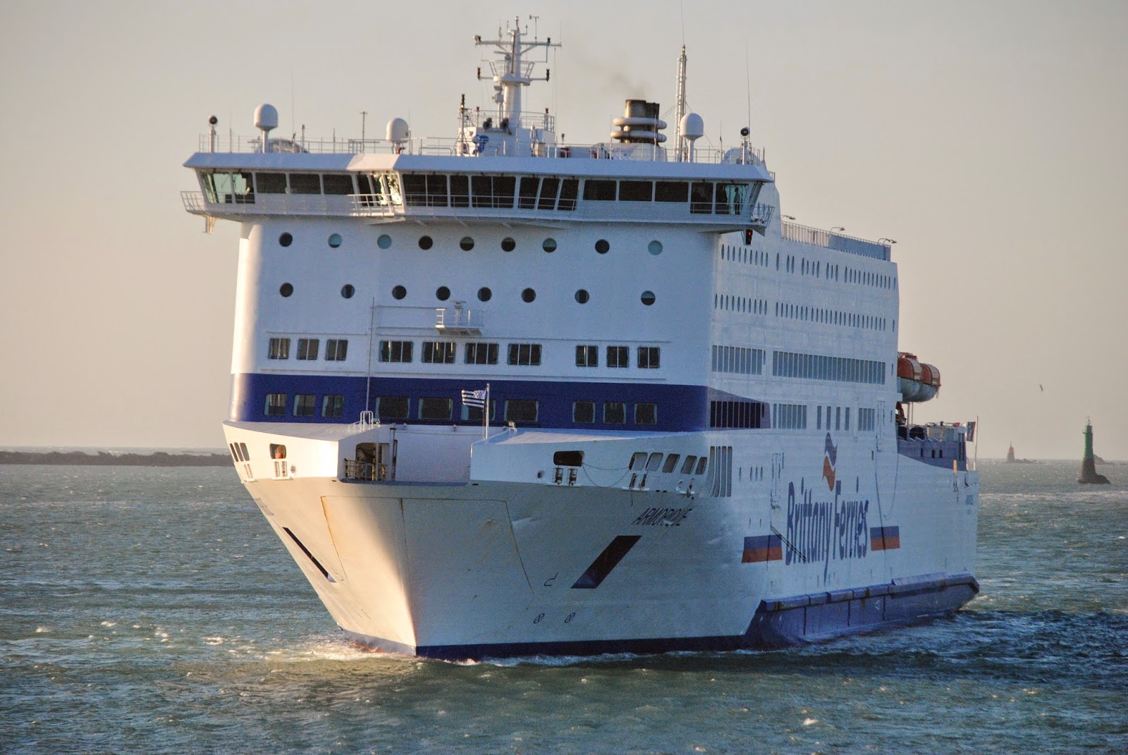 BRITTANY FERRIES: ARMORIQUE at Saint-Malo