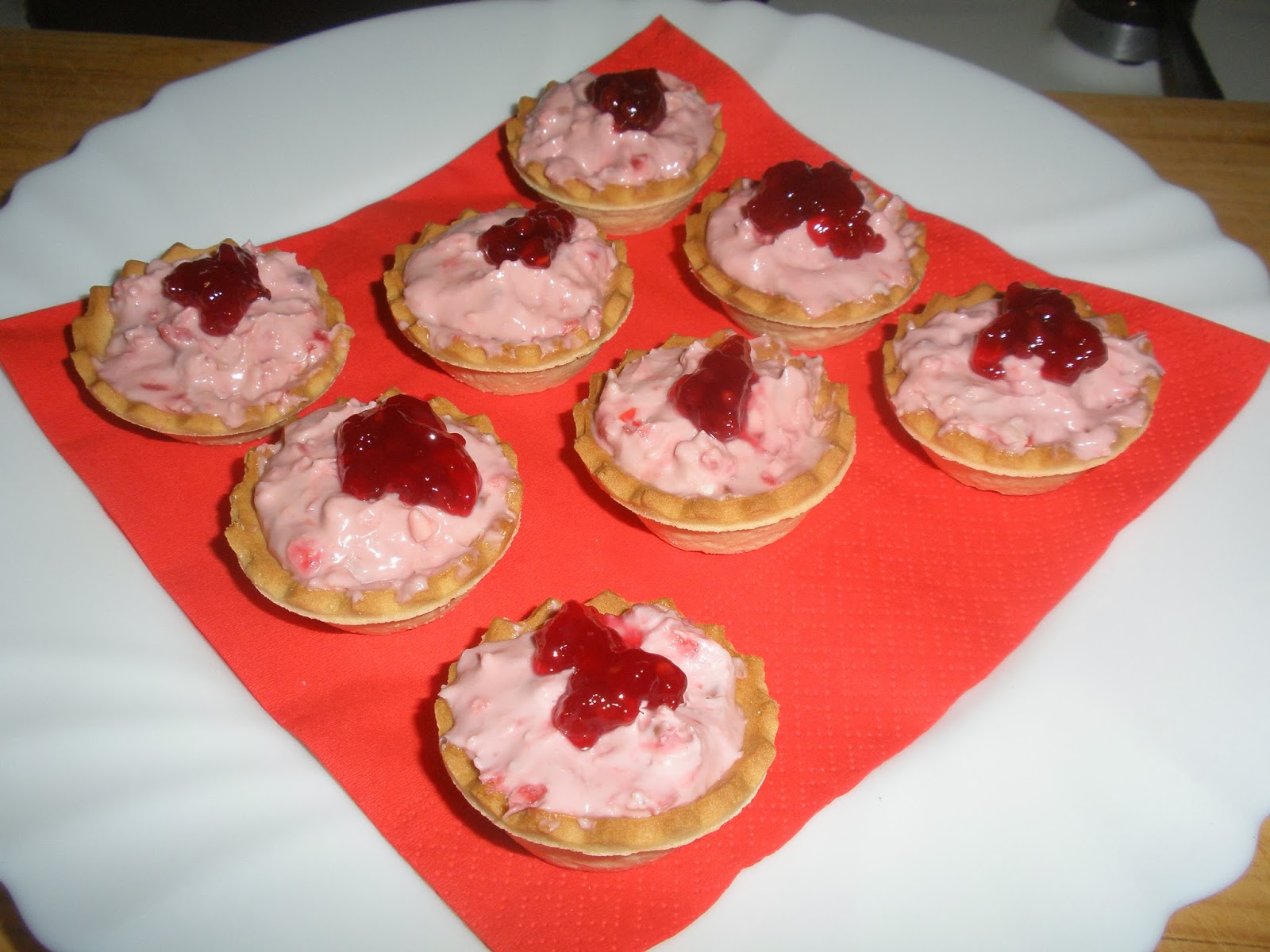 LAS RECETAS DE PEPEJO: CANAPÉS DE CREMA DE ROQUEFORT Y CEREZAS DULCES