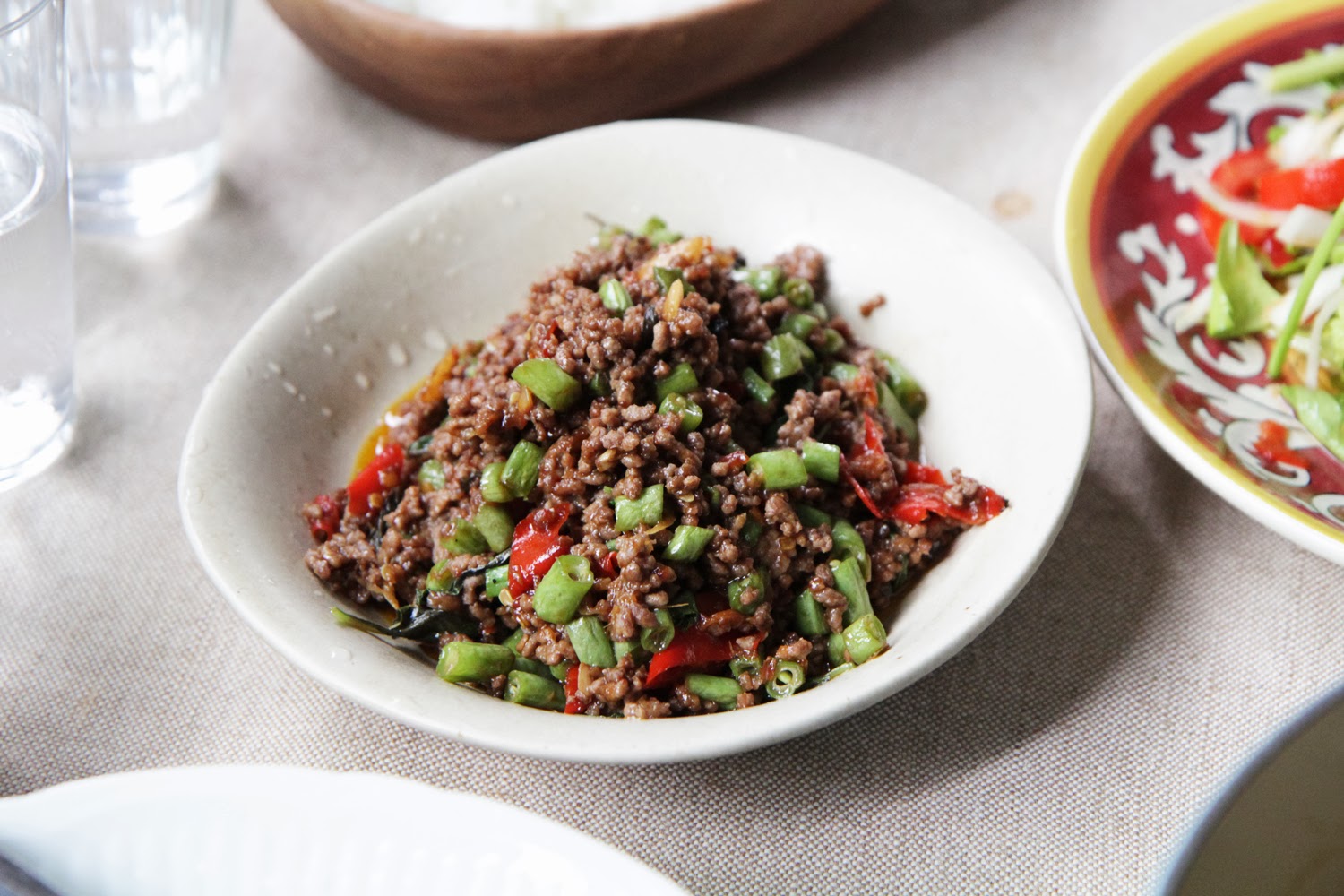 Soac Liu: RECIPE/ 泰式辣炒打拋牛 Fried minced-beef with gapao sauce