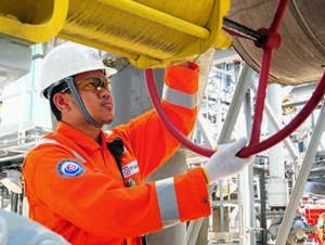 PT Badak NGL - Program Management Trainee Badak LNG September 2014