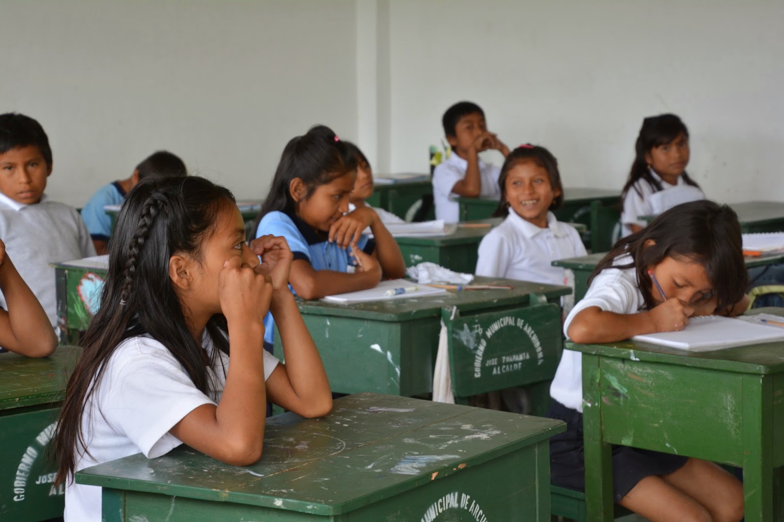 Ecuador Joannan silmin - Ecuador in my eyes: Bilingual and ...