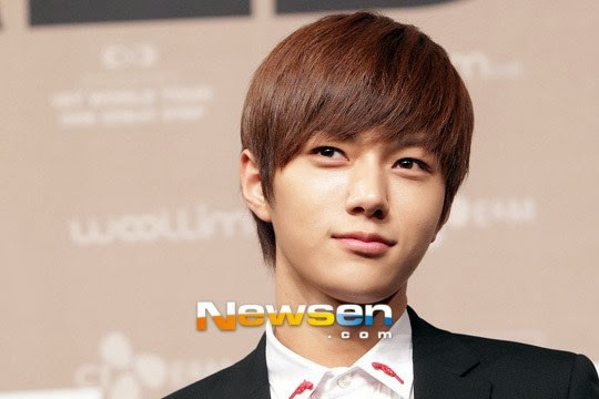 L calls his relationship a thing of the past