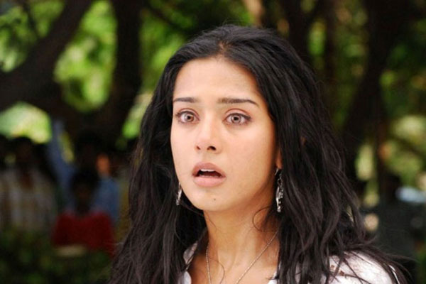 Amrita Rao New Photo Gallery
