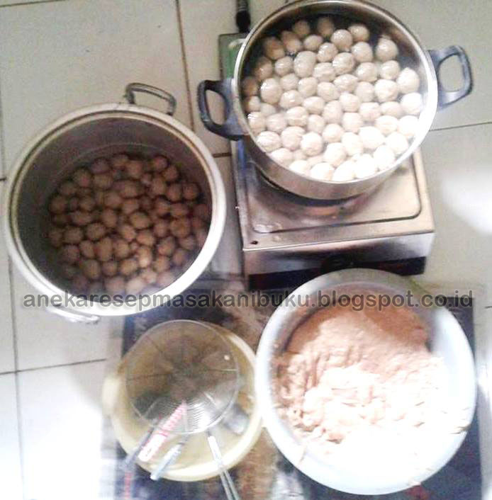 RESEP CARA MEMBUAT PENTOL BAKSO ENAK | ANEKA RESEP MASAKAN DAN KULINER