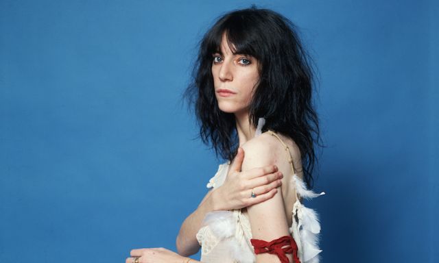 Wonderful Color Photos of Patti Smith in White Dresses Taken by Lynn ...