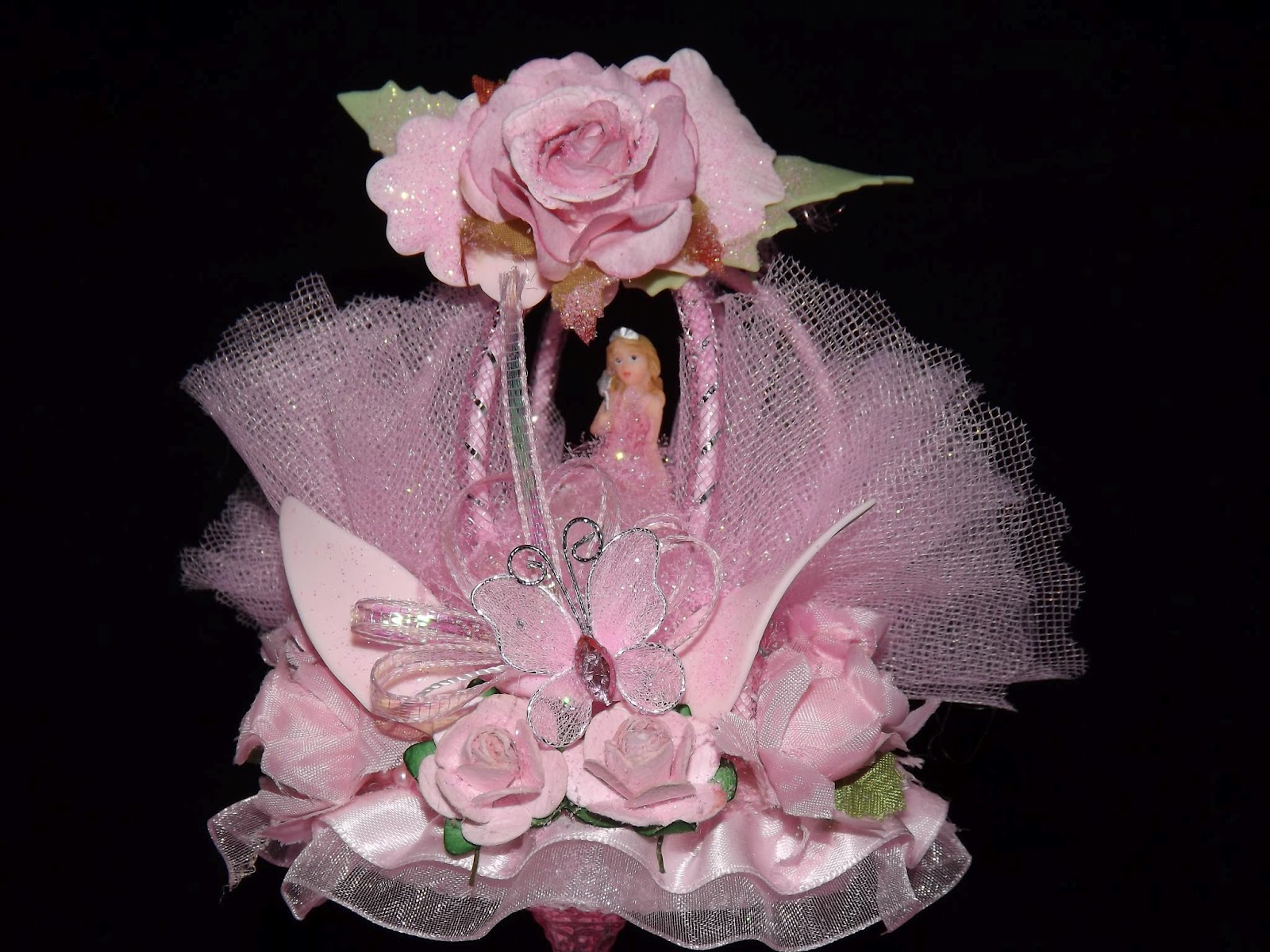 Hannah's and Mia's Little Secrets: Pretty in Pink 2 floor Cake Topper