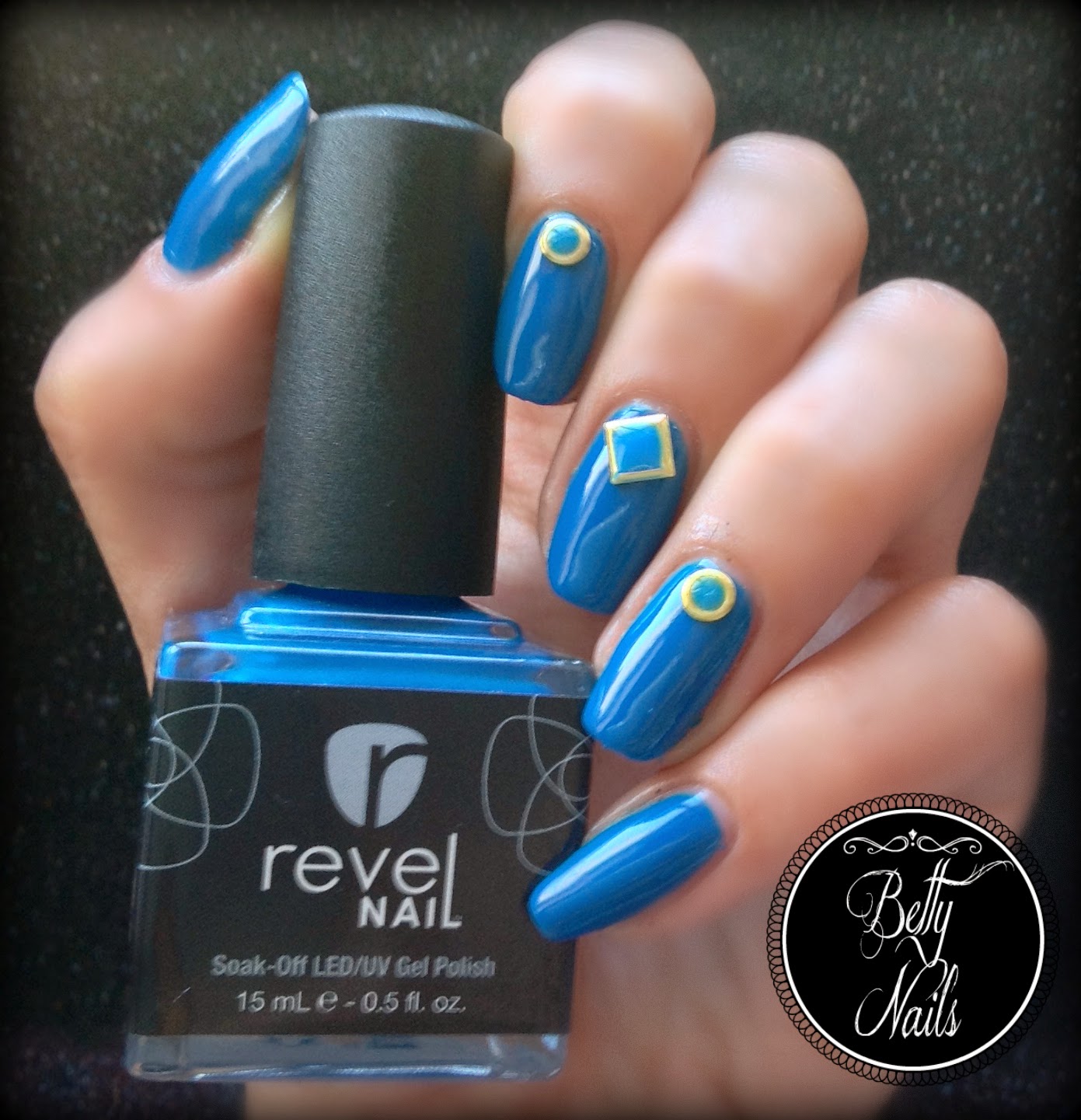 Betty Nails: Revel Nail - Swatches and Review