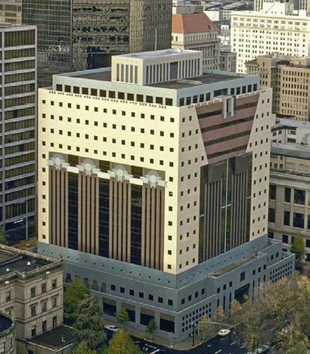 TheIdiosyncratist: The Portland Building