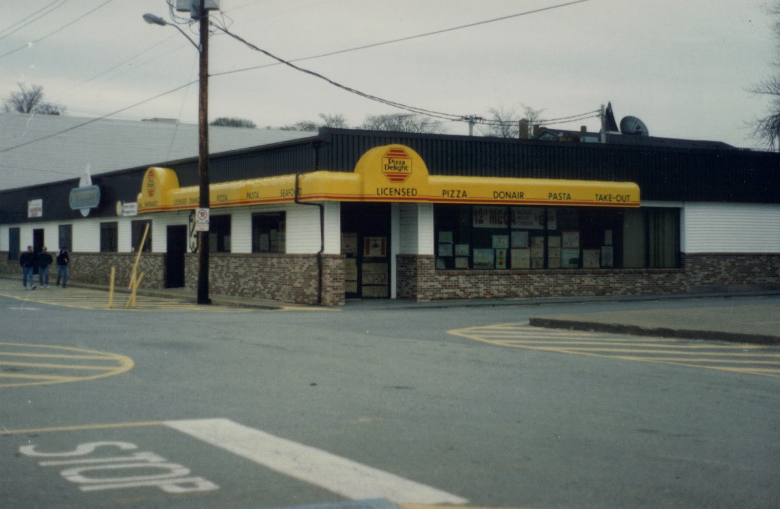 Tim's Queen's County Blog: Dominion Store now The Waterfront Plaza