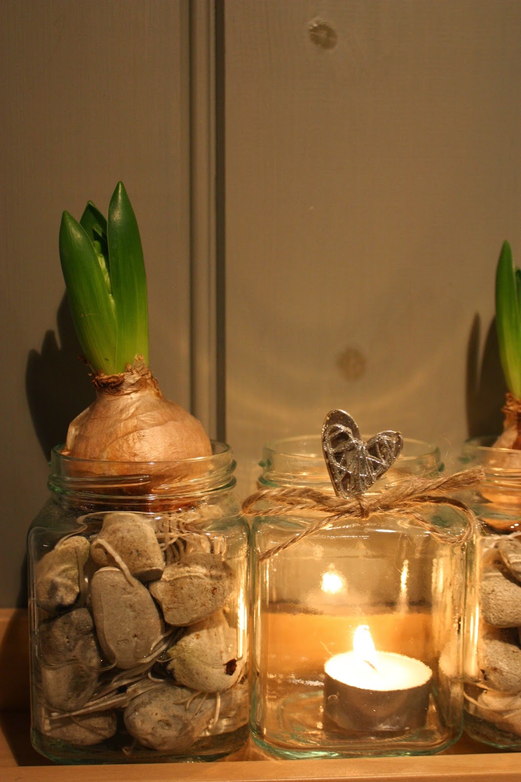 VÅRLI : Lek med svibler