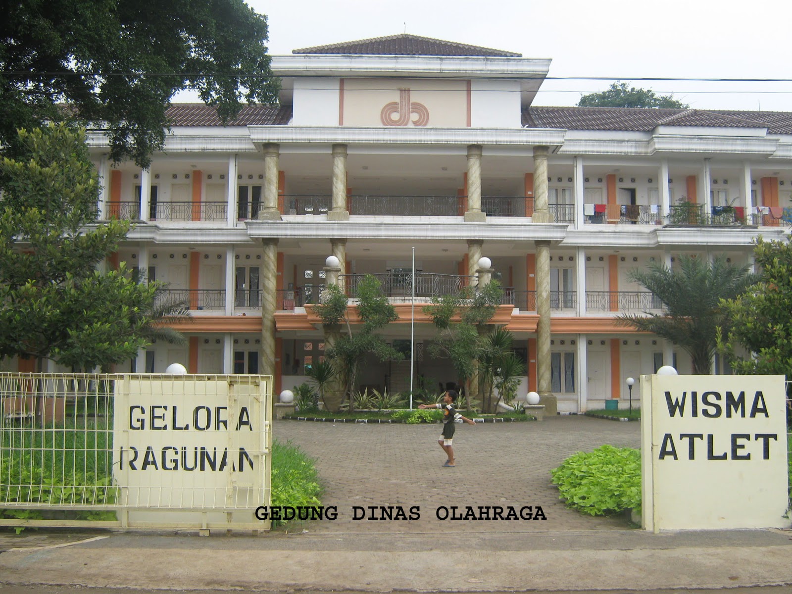 SEKOLAH KHUSUS OLAHRAGAWAN SMP/SMA NEGERI RAGUNAN : 03/10/13
