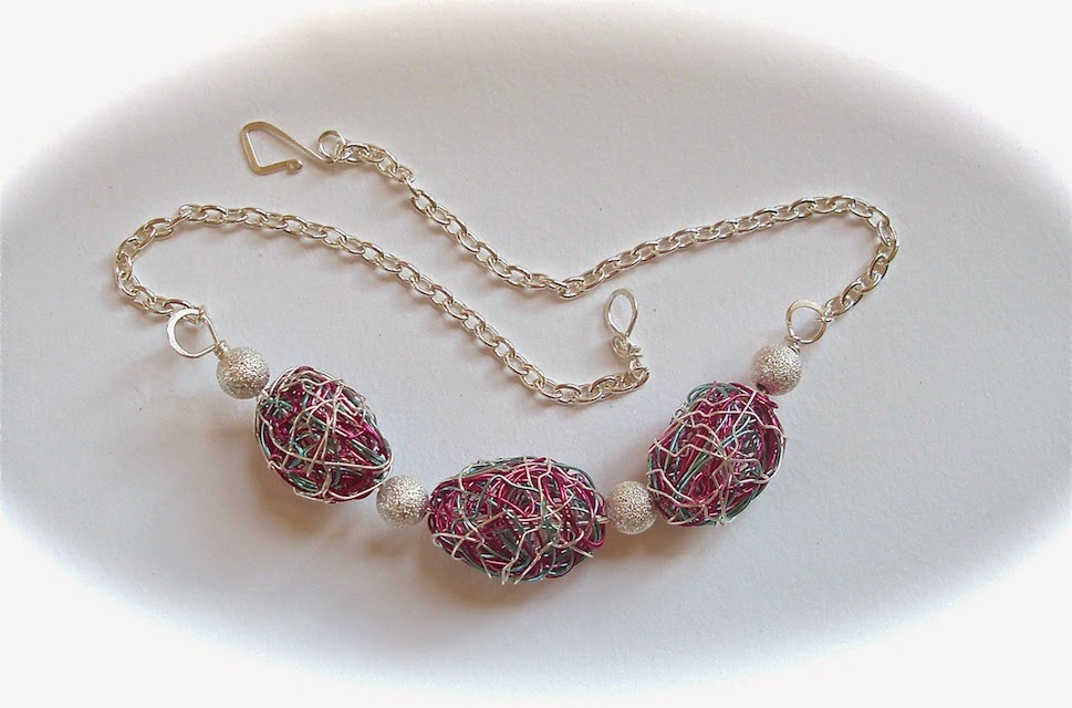 WireWorkers Guild: SUMMER BALLS NECKLACE