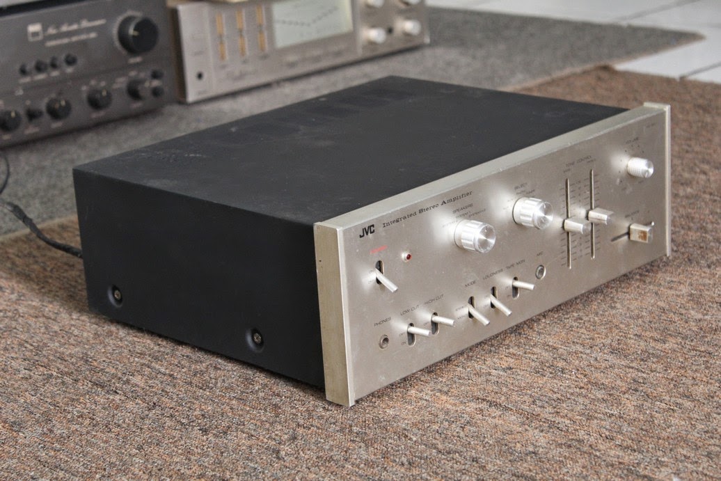 audio2nd: JVC VN-300 Amplifier
