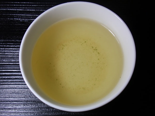 Hanamichi : Tea Review: Imperial Shira-ore Stem Tea (Yunomi/Kurihara Tea)