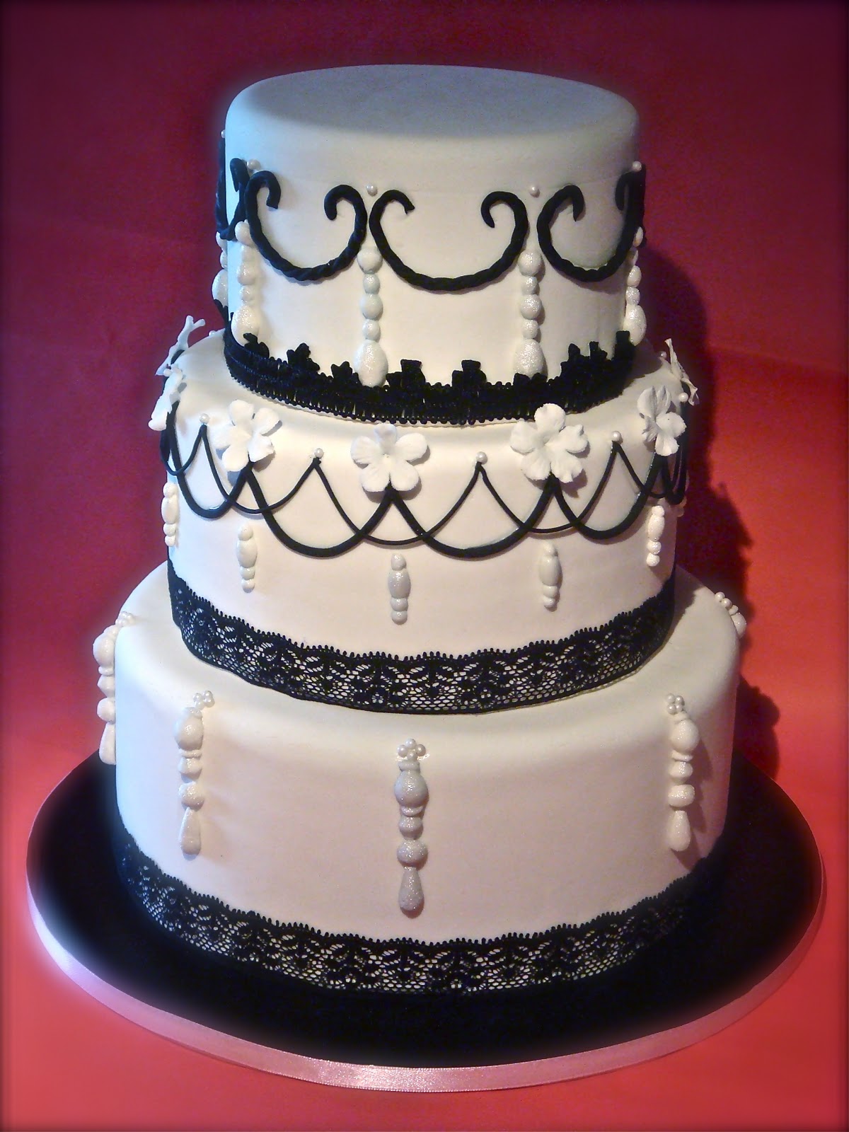 Cake Designer: Wedding in bianco e nero