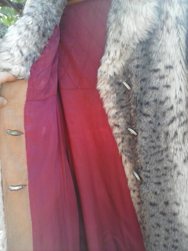 hainute online for all: ~~~~VANDUTA~~~~40 lei Pret mic Haina de blana ...