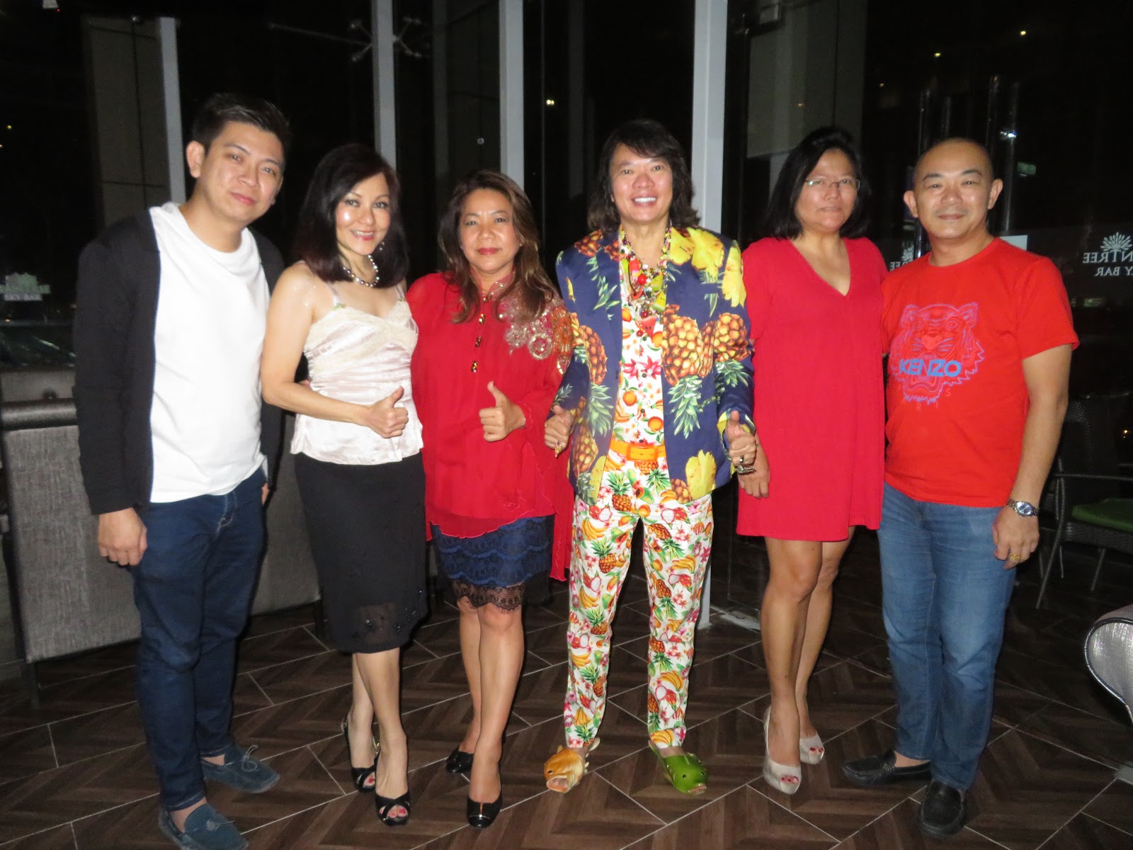 Kee Hua Chee Live!: SHARON LIAN AND LINA CHUA HOSTED BIRTHDAY DINNER ...