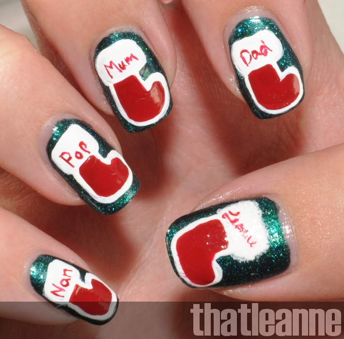 thatleanne: Holiday nail art: Stockings!
