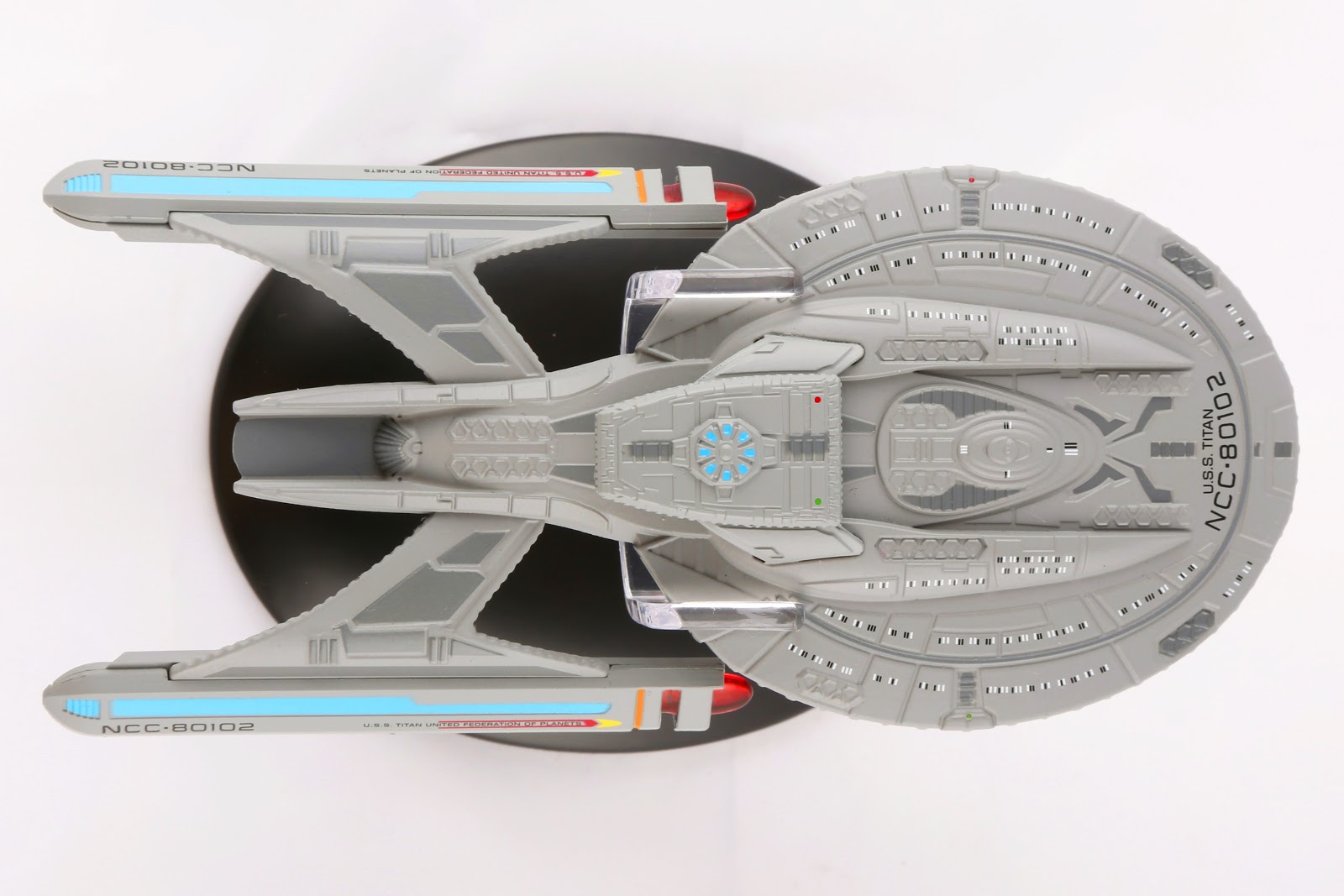 The Trek Collective: Review: The Official Starships Collection - USS Titan