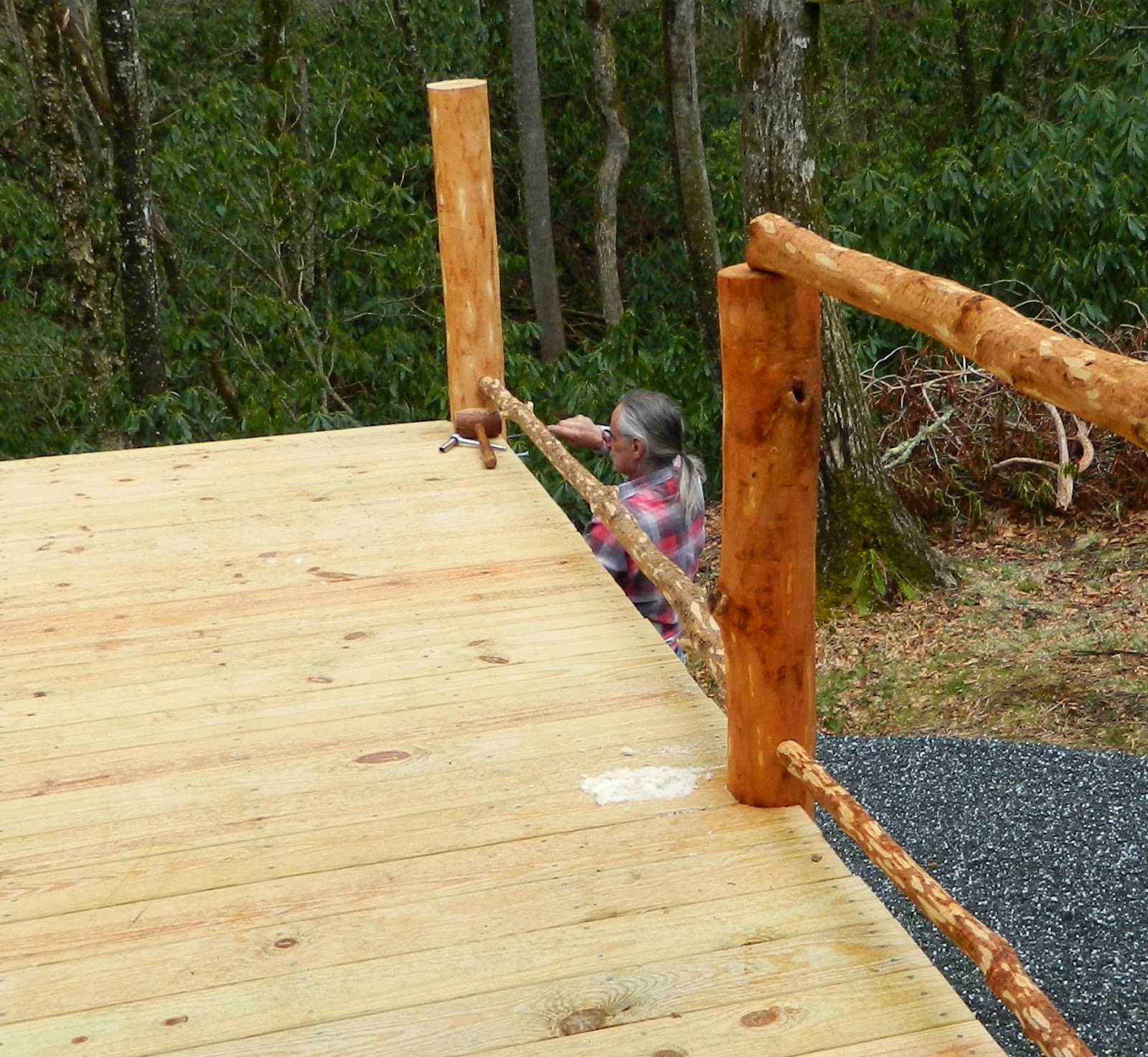 Lise's Log Cabin Life: Rustic Deck Railing, Part 3