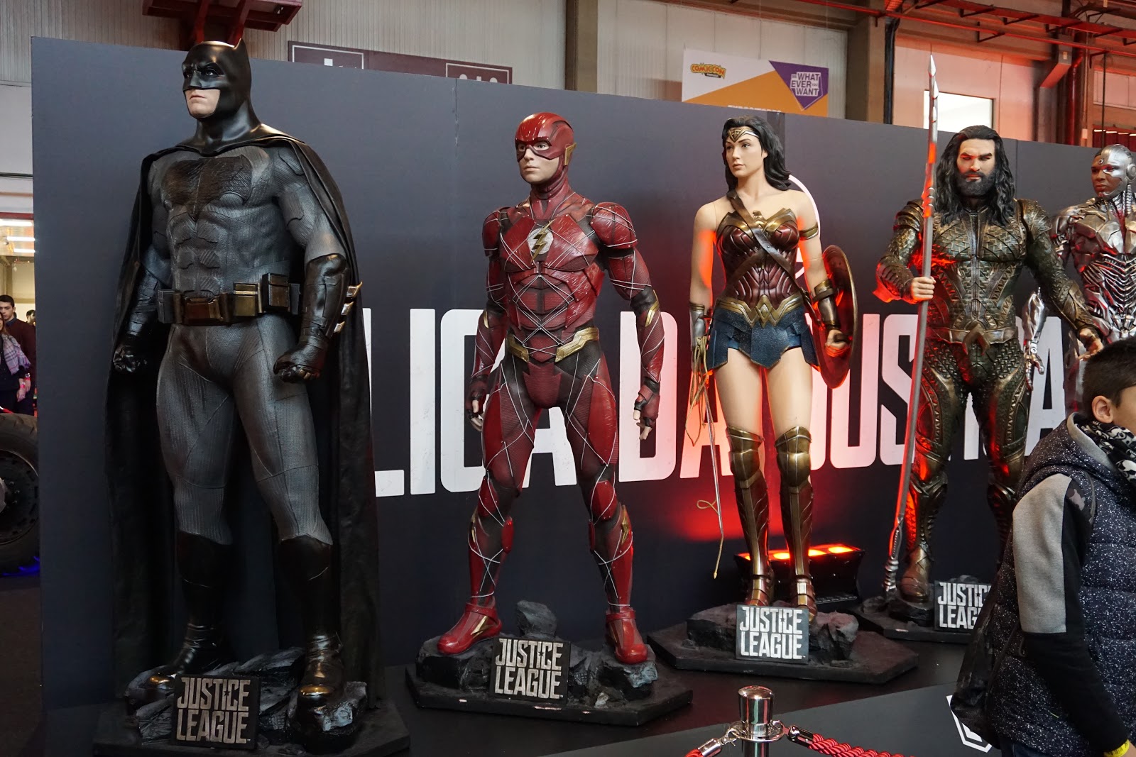 CRITÍCA EM SÉRIE: "Comic Con Portugal 2017", por Hugo Simões - Olhares TV