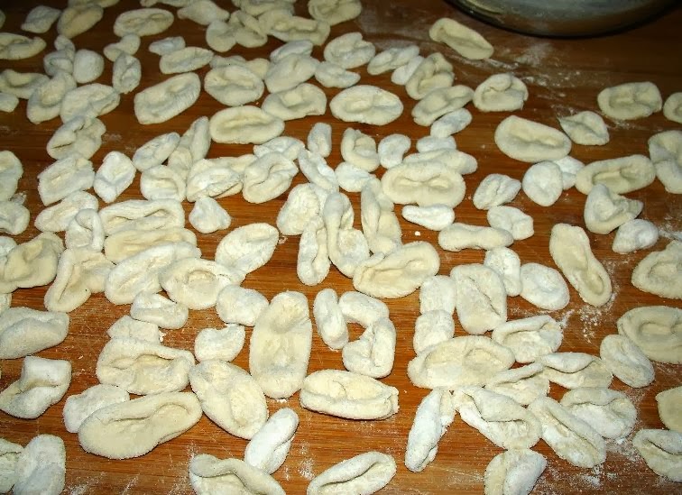 Greek Smile :-): Τraditional Home made pasta Goges ~ Γκόγκες