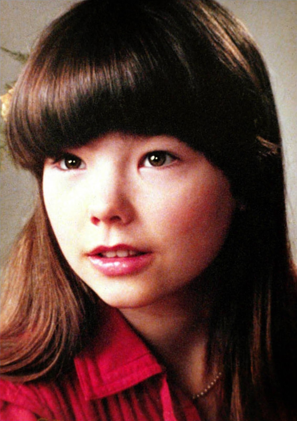 15 Rare and Adorable Childhood Photos of Björk From the 1960s and 1970s ...