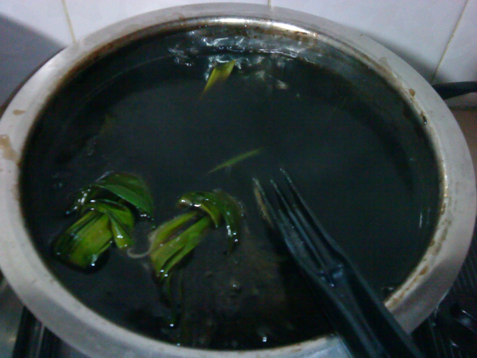 Cooking Pleasure: Guilinggao [Herbal Turtle Jelly]