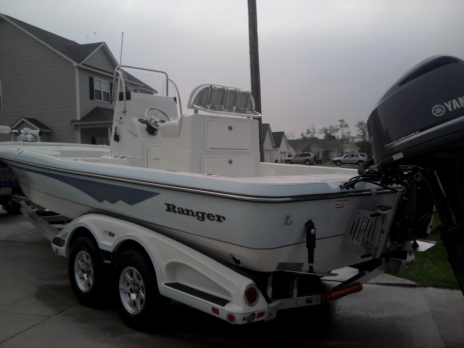 2011 Ranger 2310 Bay Boat - FOR SALE- $49 000 (NEW $64 995)