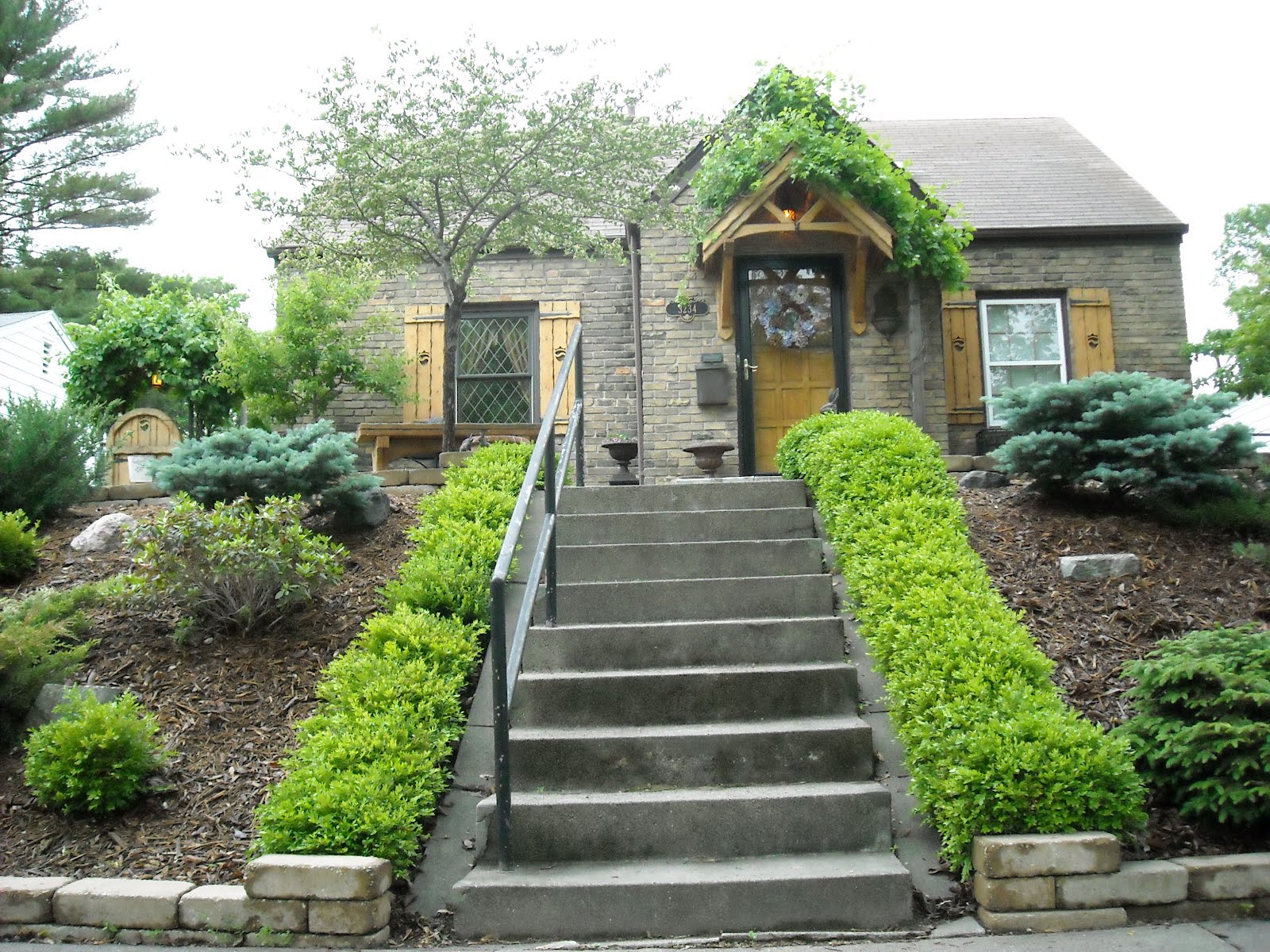 Domythic Bliss: Anita's French Castle-Cottage