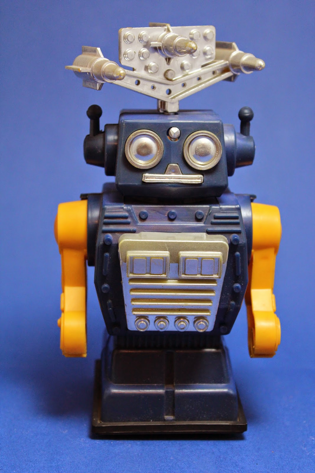 Geoff's Superheroes, Space and other incredible Toys: And another radar ...