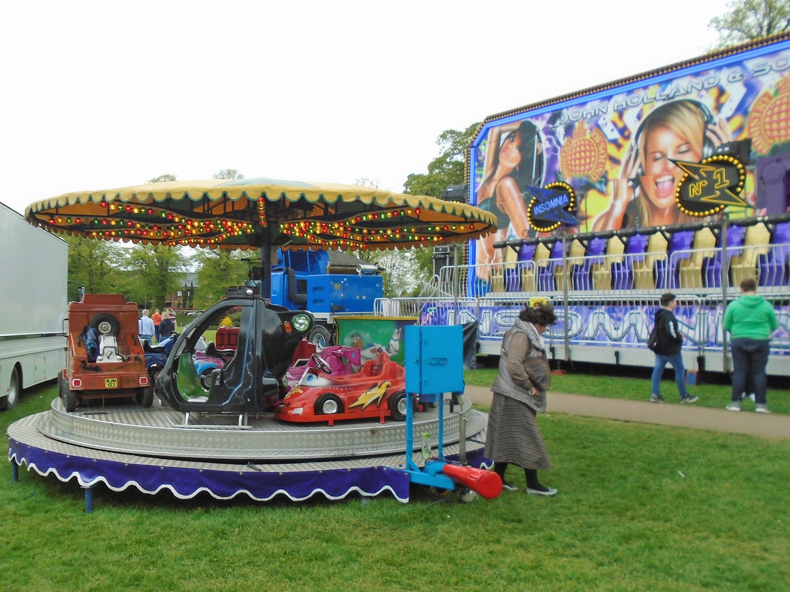 Martin Brookes Oakham Rutland: Bank Holiday Fun Fair Cutts Close Oakham ...