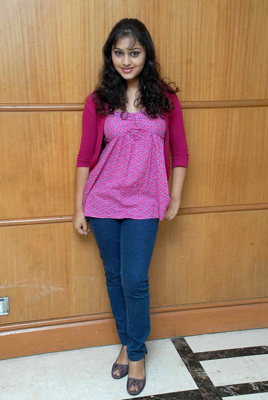 Actress Stills: Actress Ramya Barna Gallery