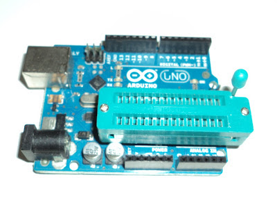 Brasilrobotics: Tubinando o Arduino com: ZIF soquete 28pinos