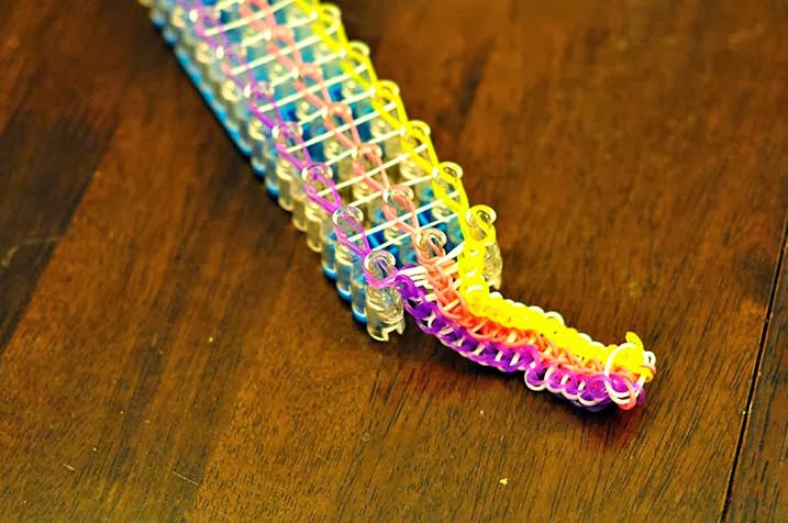 The Cheese Thief: How to Extend a Rainbow Loom Bracelet With Just One ...