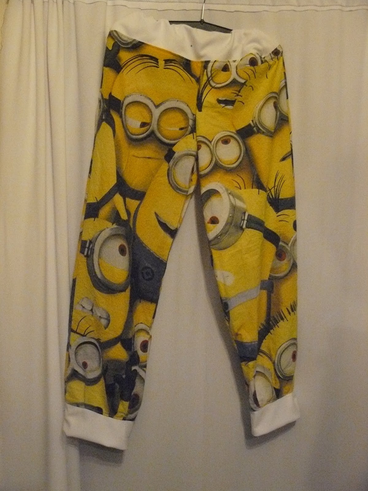 Hexenstern: Die Minion Hose / The Minion Pants