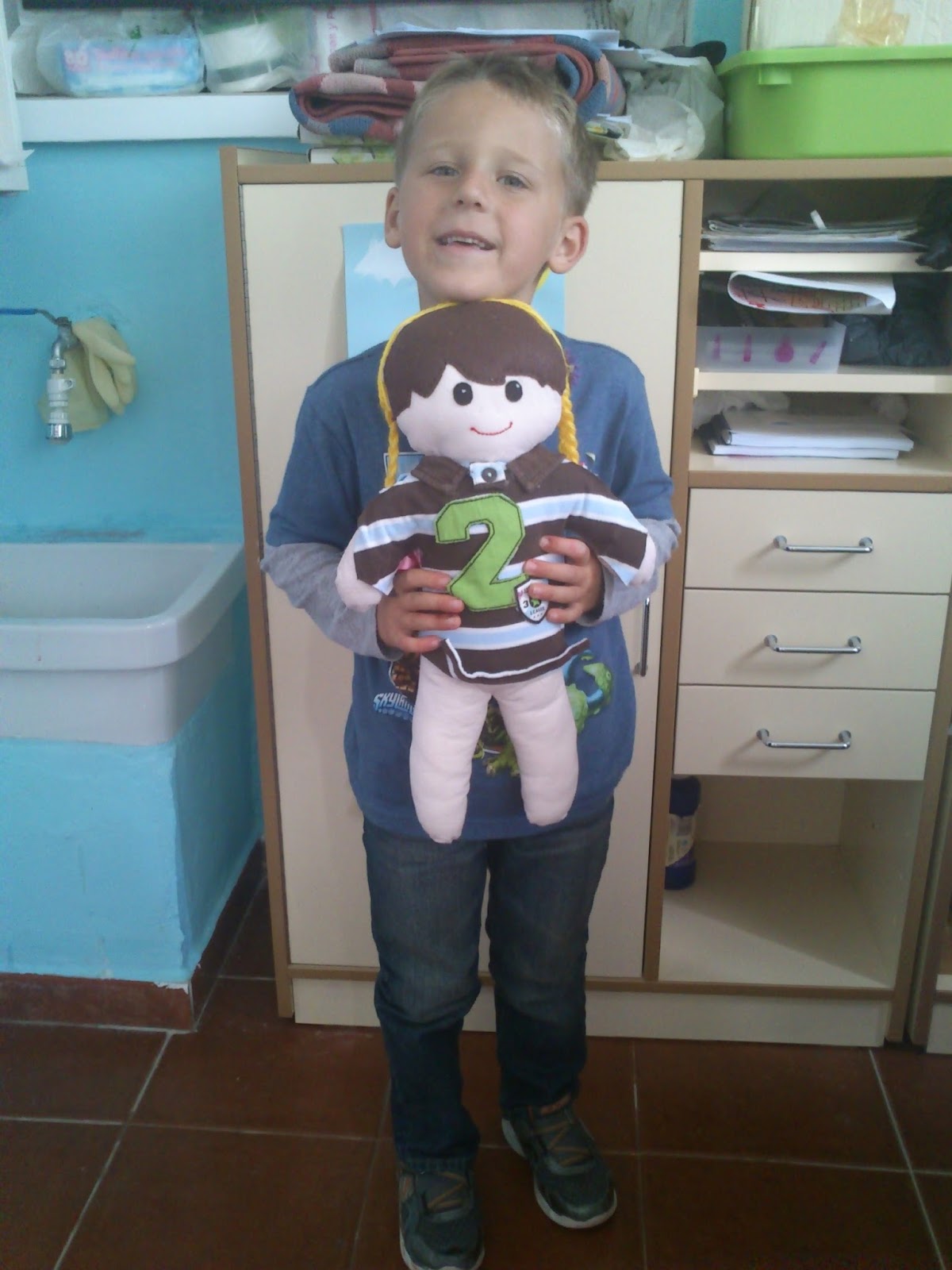 Doña Blanca Infantil: Monigote viajero