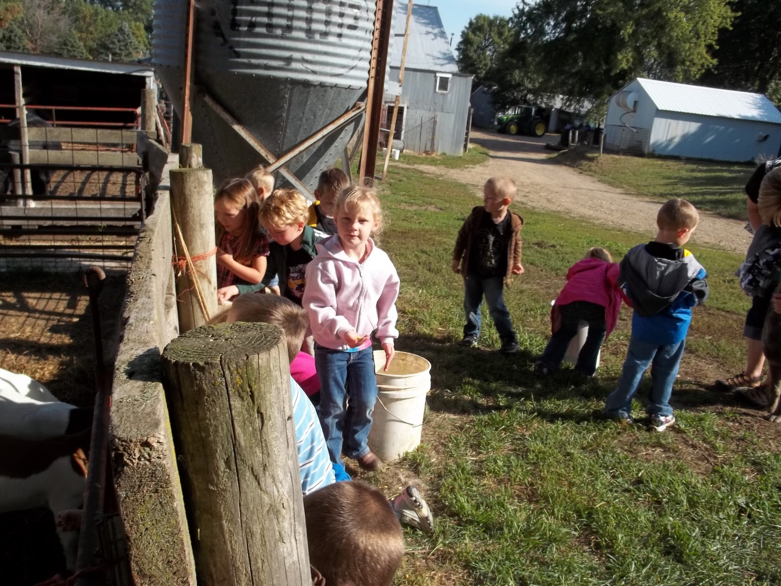 Mrs. Wunschel's Class News: Preschool field trip to the farm