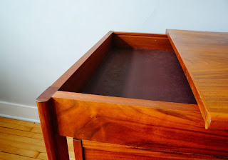 str8mcm: Danish Desk