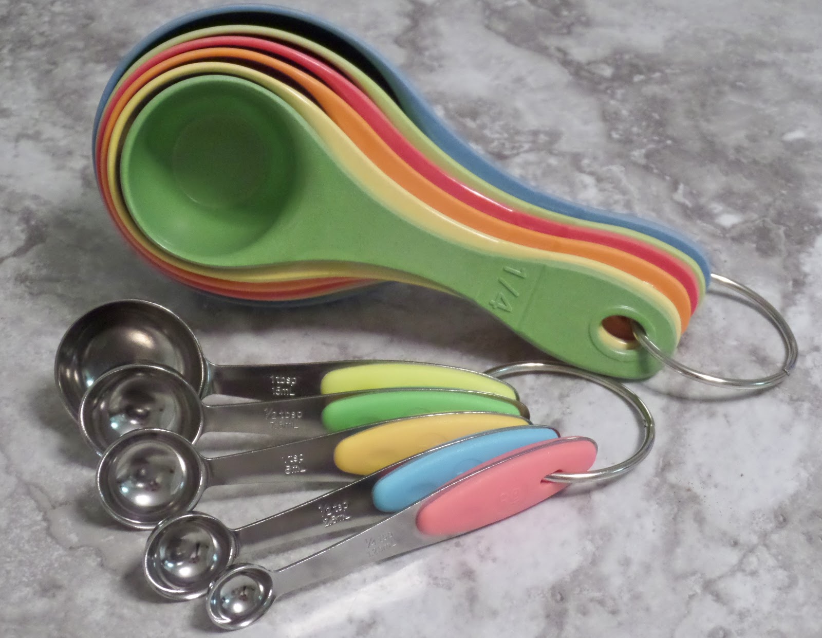 Colorful 6 Piece Dry Measuring Cups: Architec Purelast Ecosmart ...