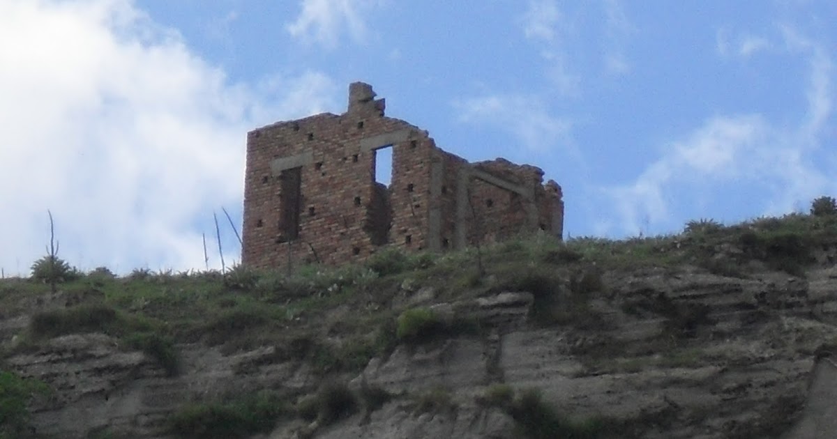 Salvatore Claudio Cosimo: Rocca di Neto : Incuria e degrado nel sito ...