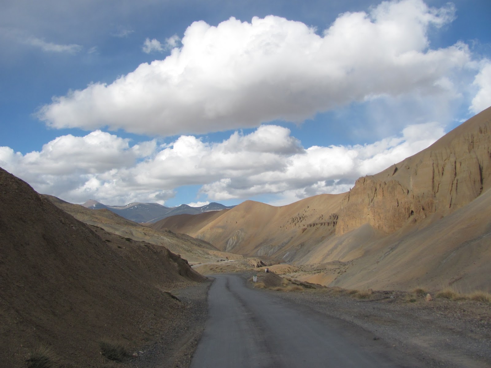 The Helmet Project - 2 Wheels And The Road: Manali To Leh- Ladakh ...