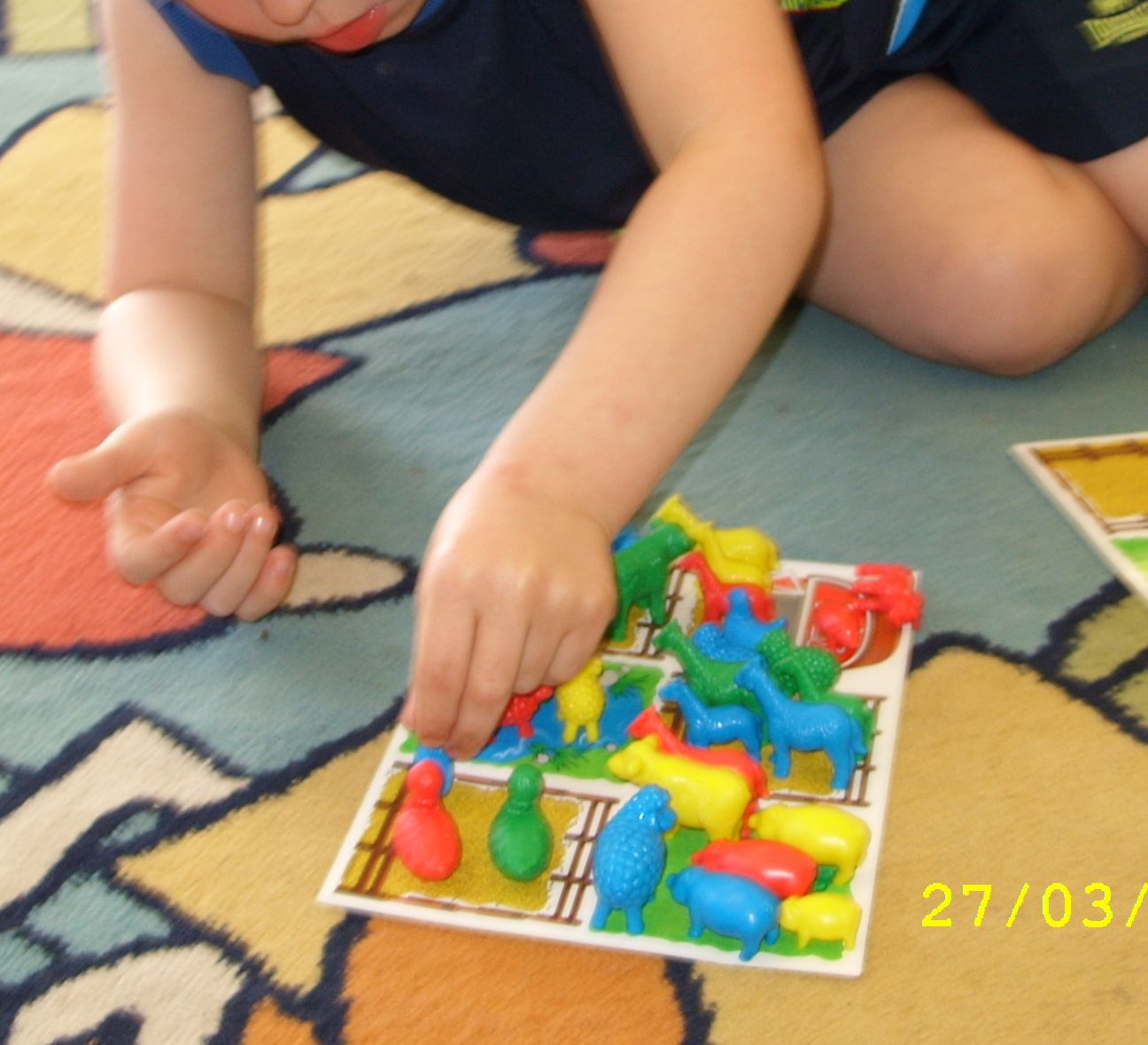 Schemas in Action at Thanet Early Years Project: Containment!!!!!!!