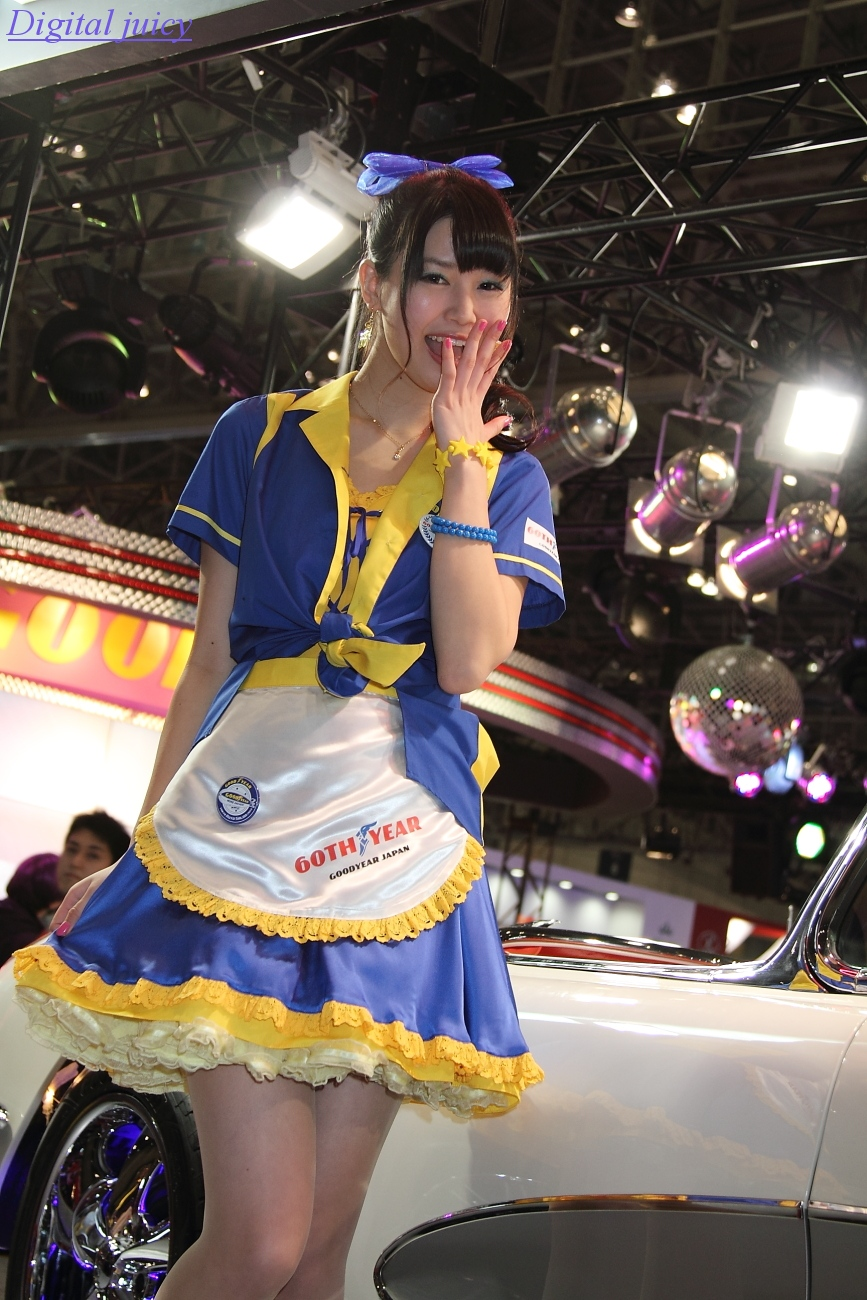 The Uniform Girls: [PIC] Good year motor show girl