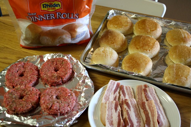 Mini Bacon Cheeseburgers — Mommy's Kitchen