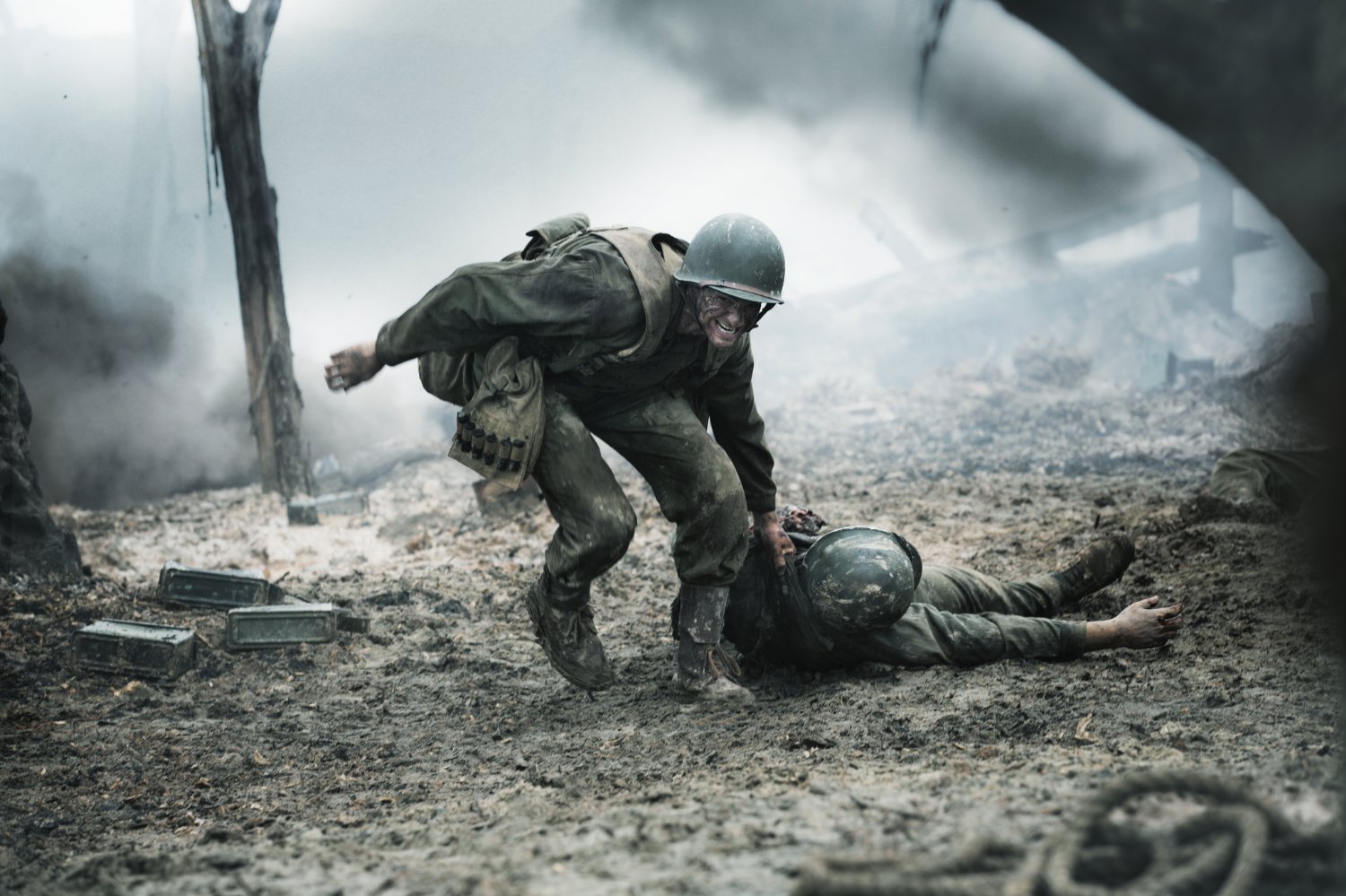 HACKSAW RIDGE Clips, Featurette, Images and Poster | The Entertainment ...