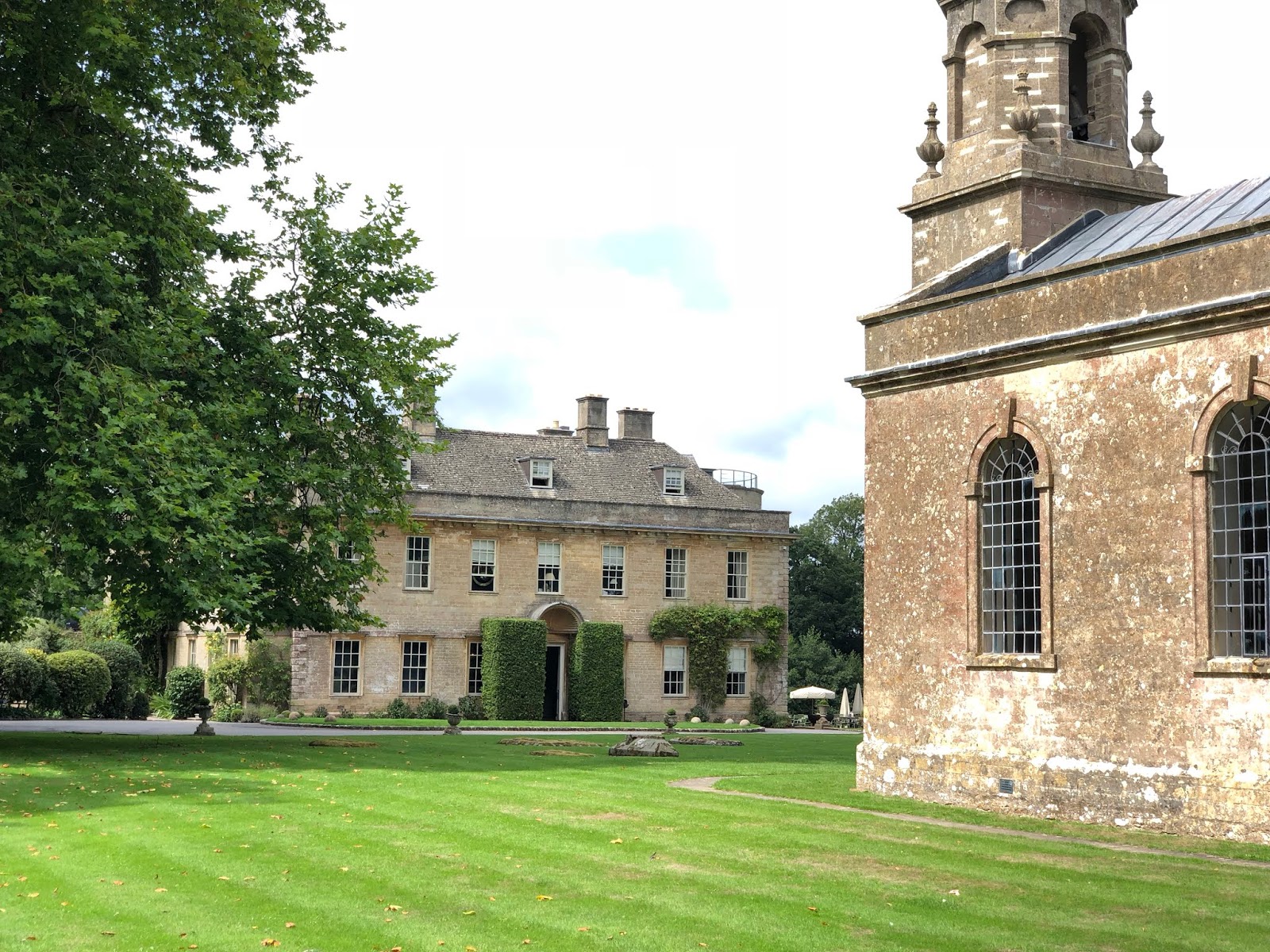 Travel // Babington House, Somerset - Roses and Rolltops