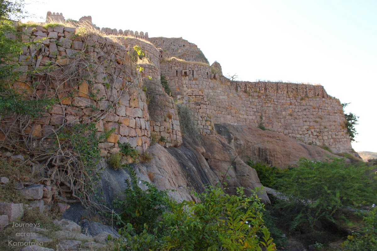 Journeys across Karnataka: Shahapur fort - part 1