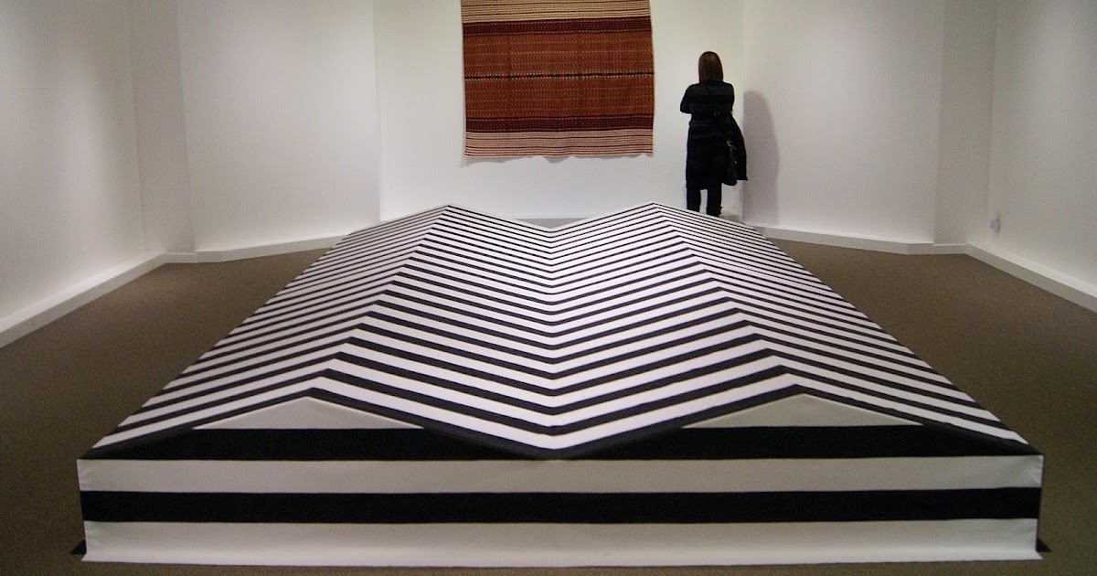 The Purple Scarf: Exhibit: Lyn Carter Earns Her Stripes!