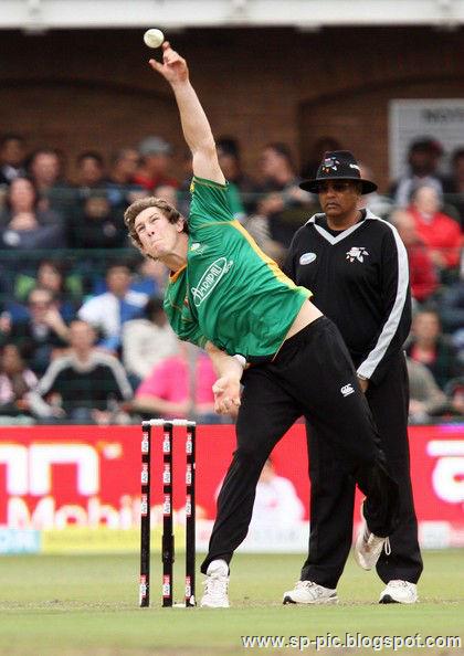 New Zealand Cricketer Adam Milne ~ world Cricket